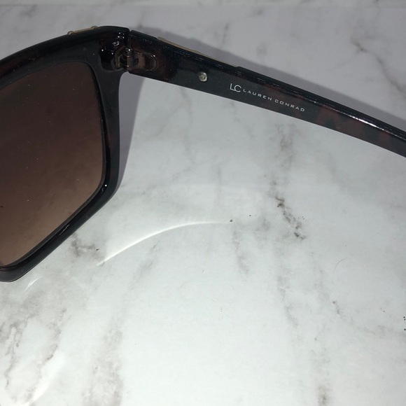 LC Lauren Conrad | Accessories | Lc Lauren Conrad Brown Tortoise ...